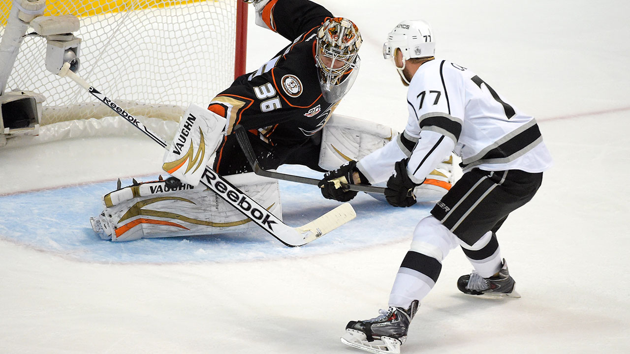 Kings pummel Ducks in Game 7, reach West final