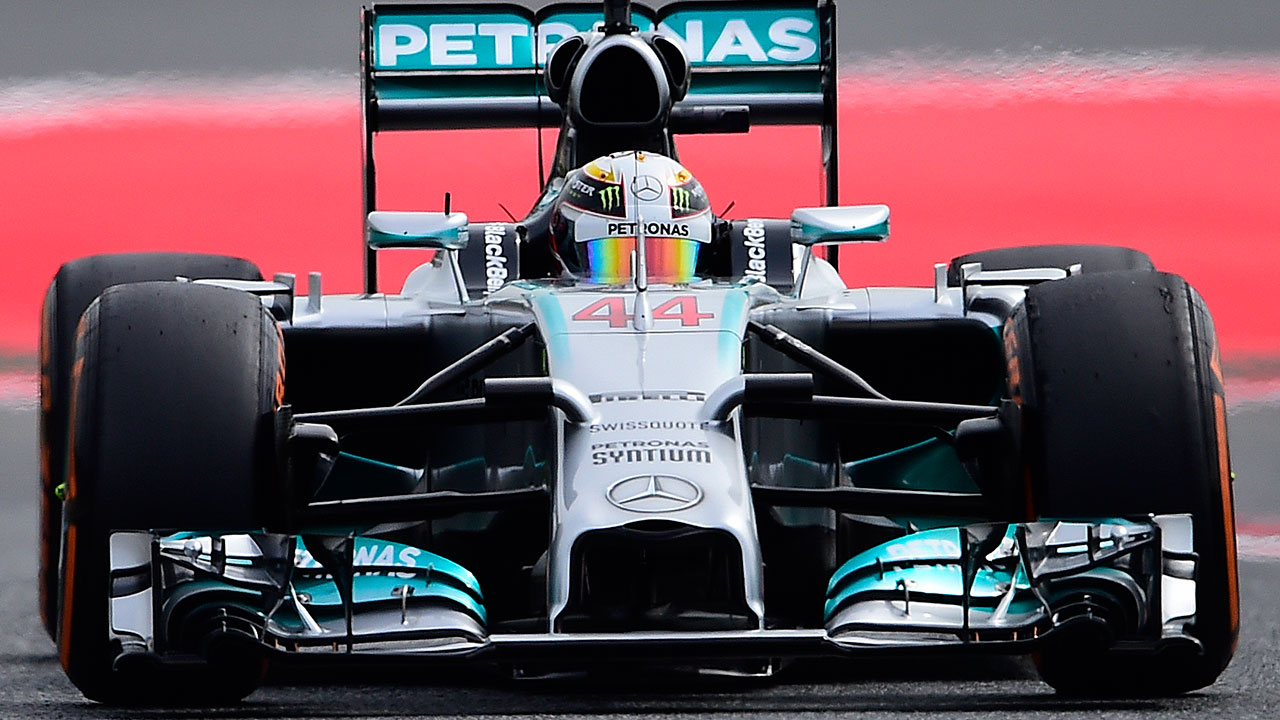 Hamilton takes 4th pole of year at Spanish GP