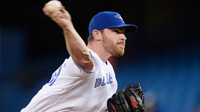 Hendriks earns extended stay with Blue Jays