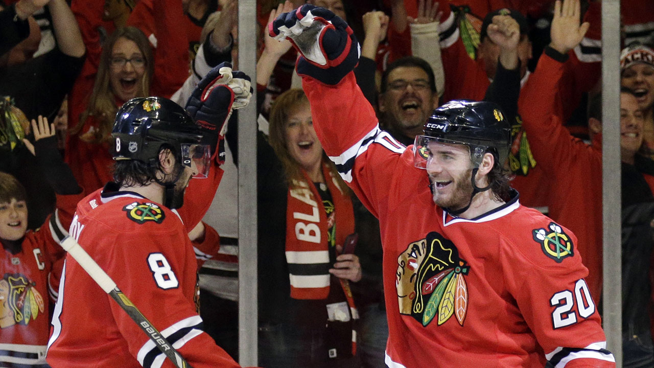 Blackhawks beat Wild to take 2-0 series lead