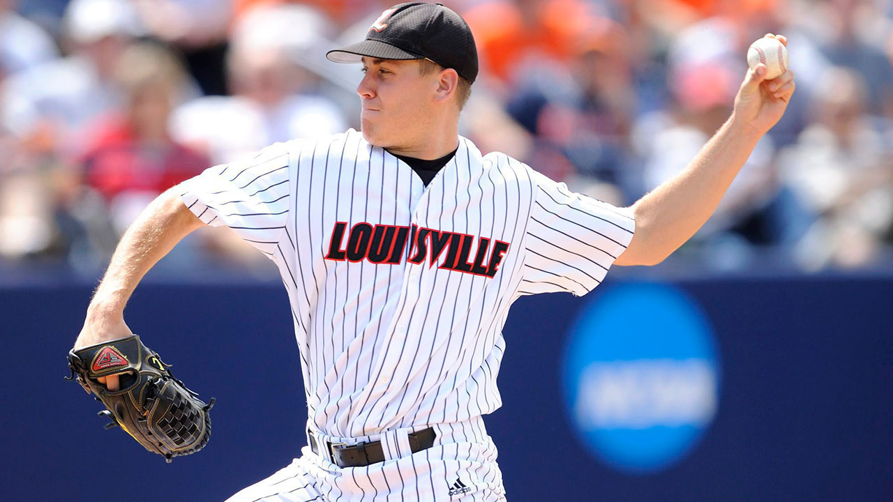 A’s acquire lefty reliever Marks from Royals