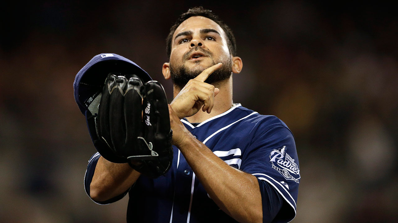 Padres’ Torres 1st to wear padded cap in game