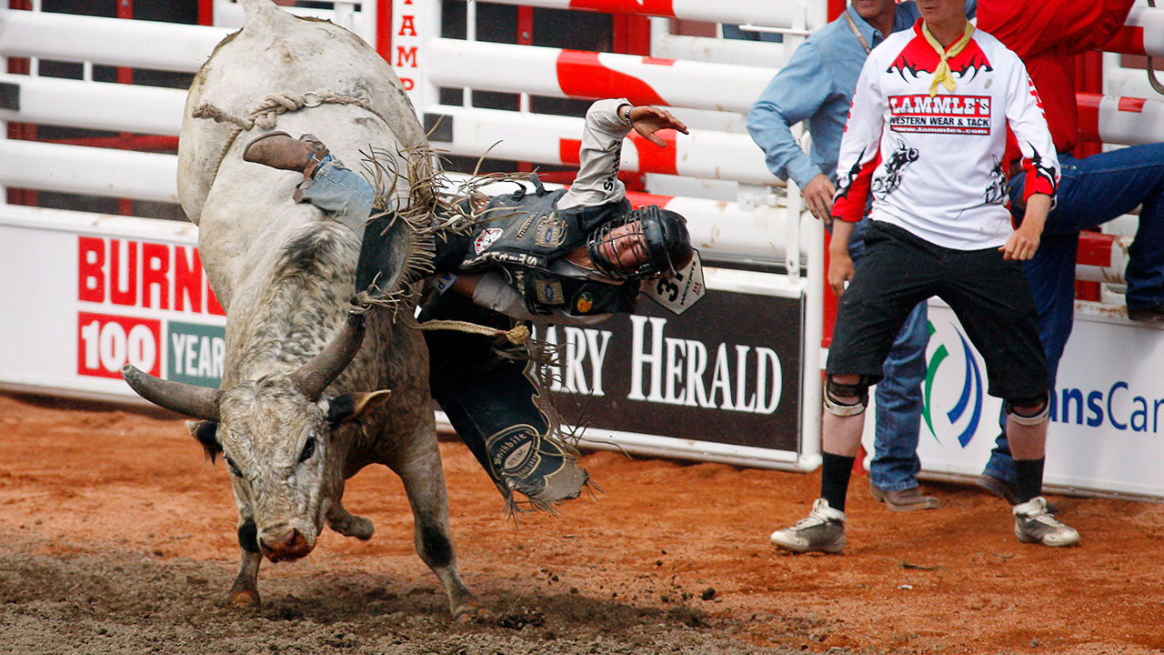 B.C.’s Pozzobon posts top score in bull riding