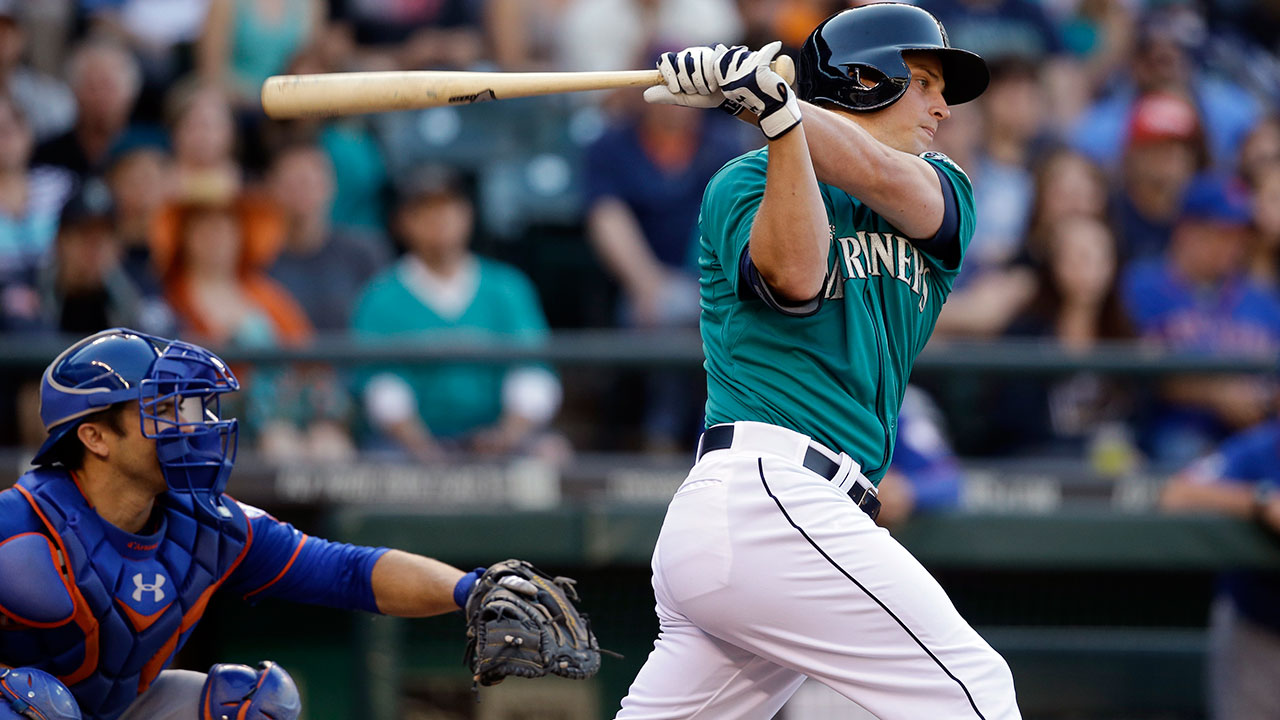 Mariners officially sign Seager to 7-year deal