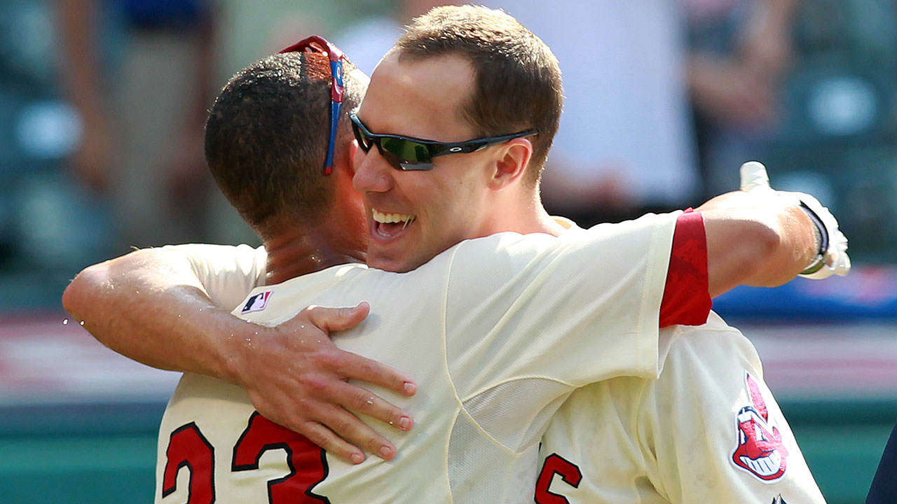 Brantley homers to lift Indians over Rangers