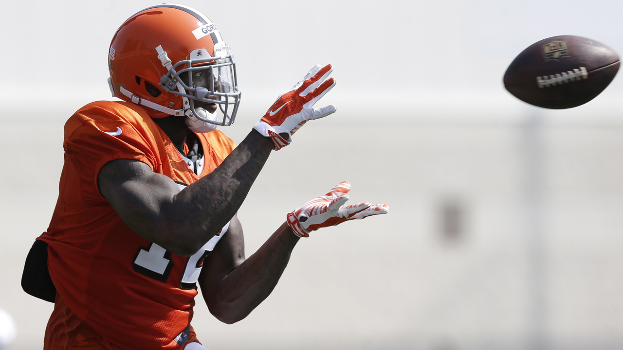 Browns star Gordon returns to training camp