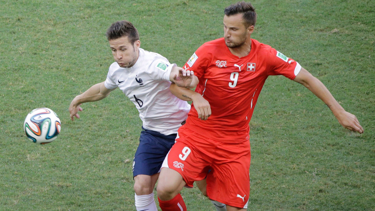 Eintracht signs Seferovic to 3-year contract