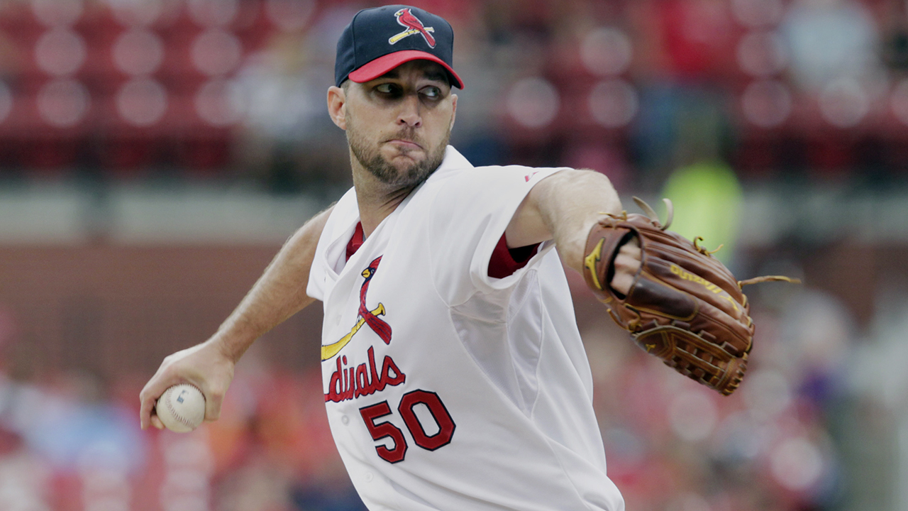 Wainwright wins 15th game, Cards edge Padres