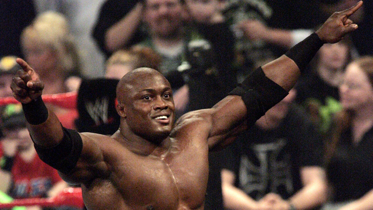 Lashley trades wrestling for shot at MMA glory
