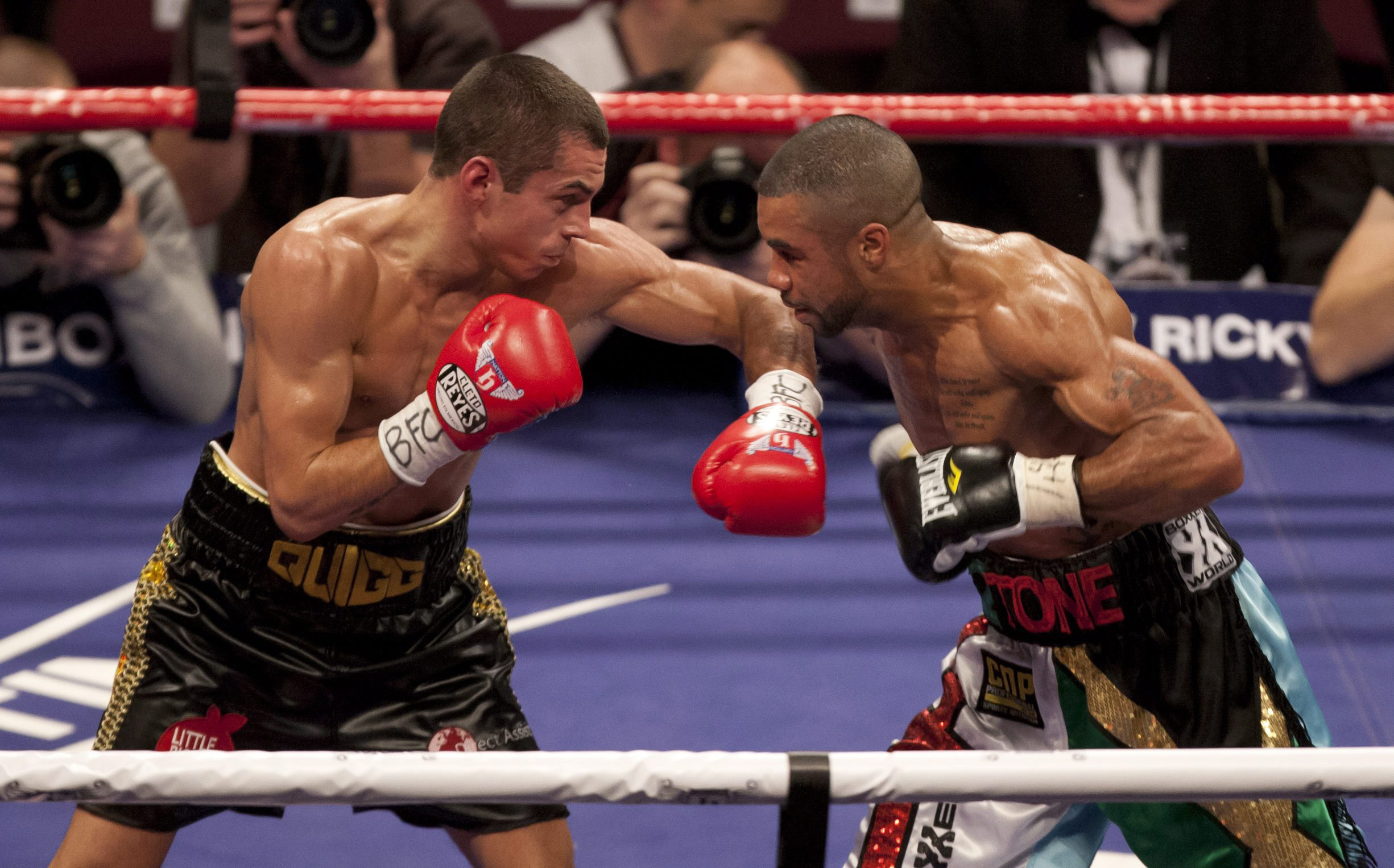 Quigg retains WBA super bantam weight title