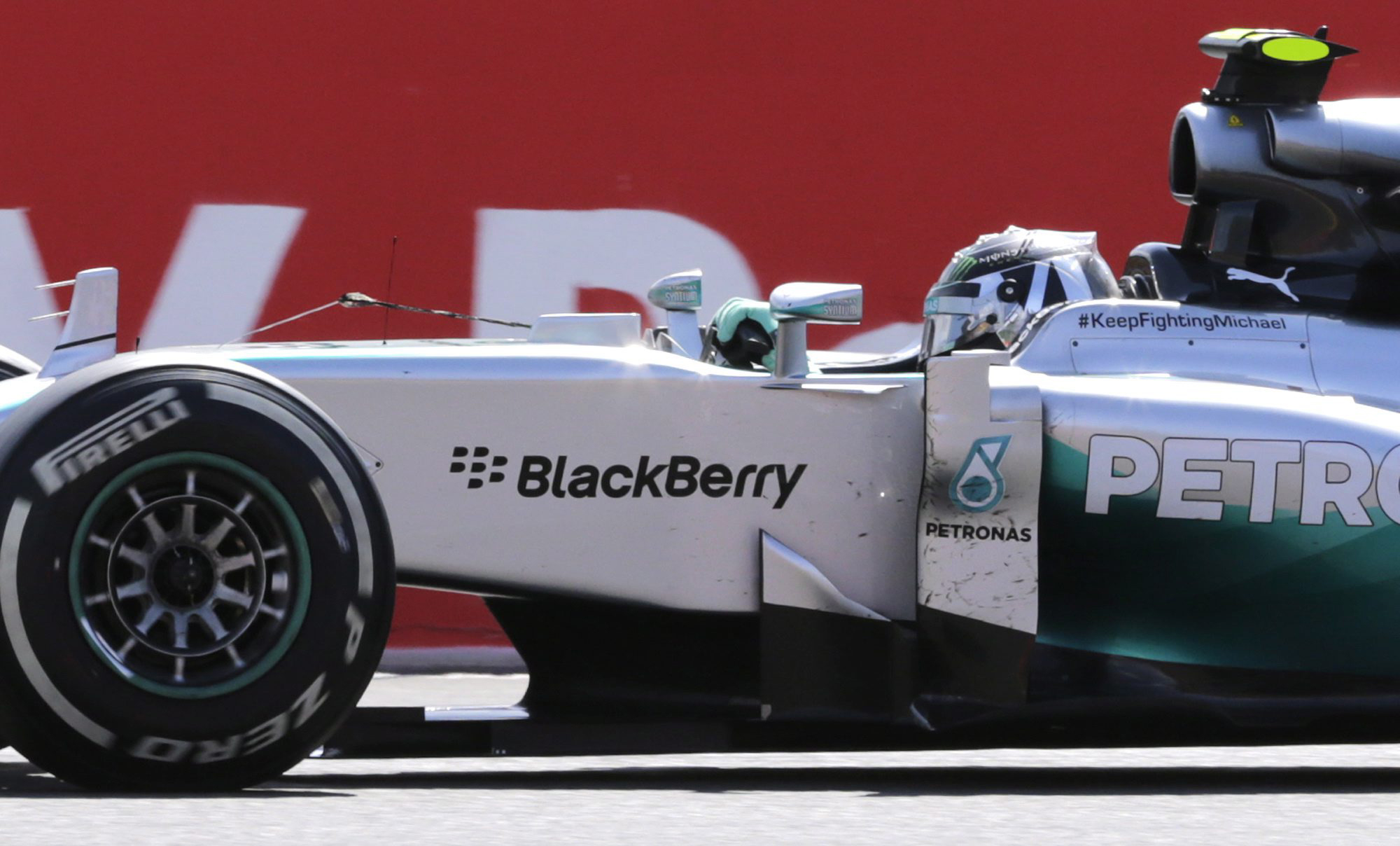 FIA bans radio transmissions at F1 grand prix