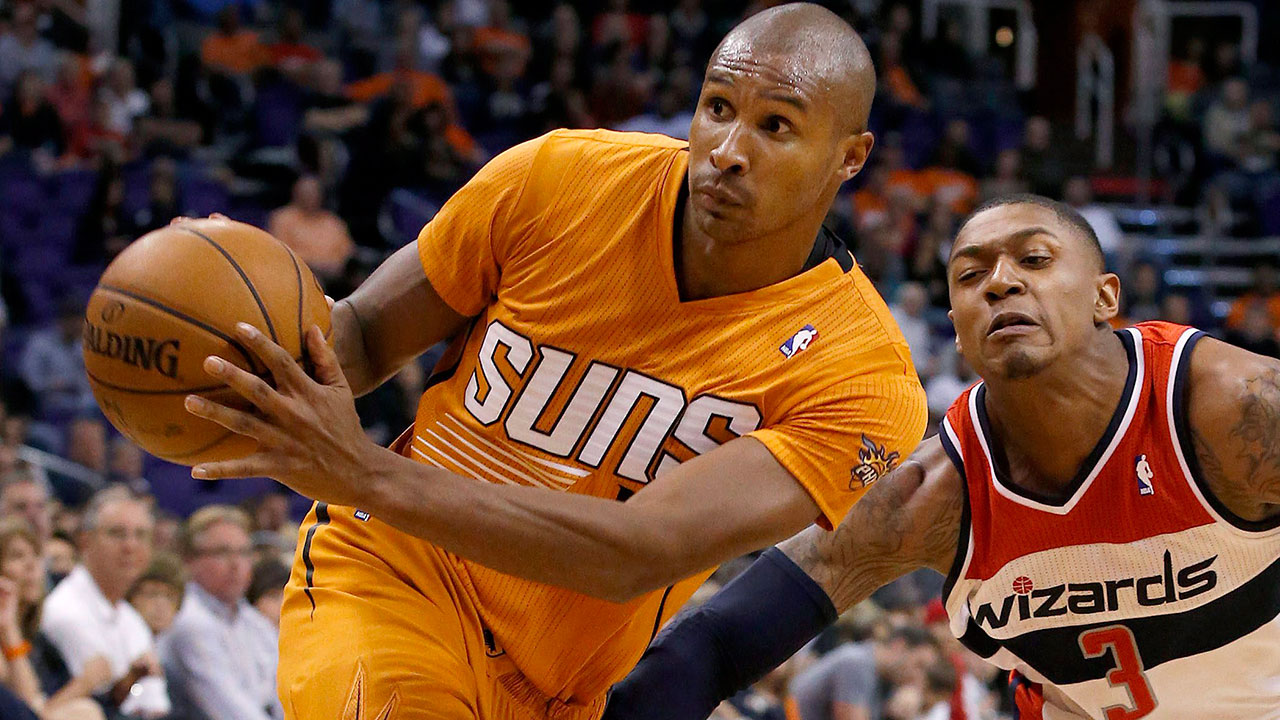Warriors sign free agent guard Barbosa