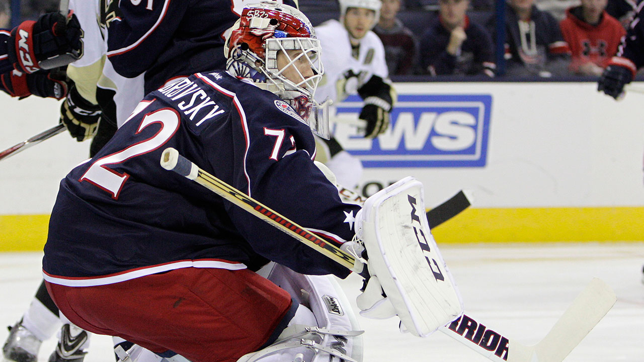 Bobrovsky, Dansk combine to shut out Penguins