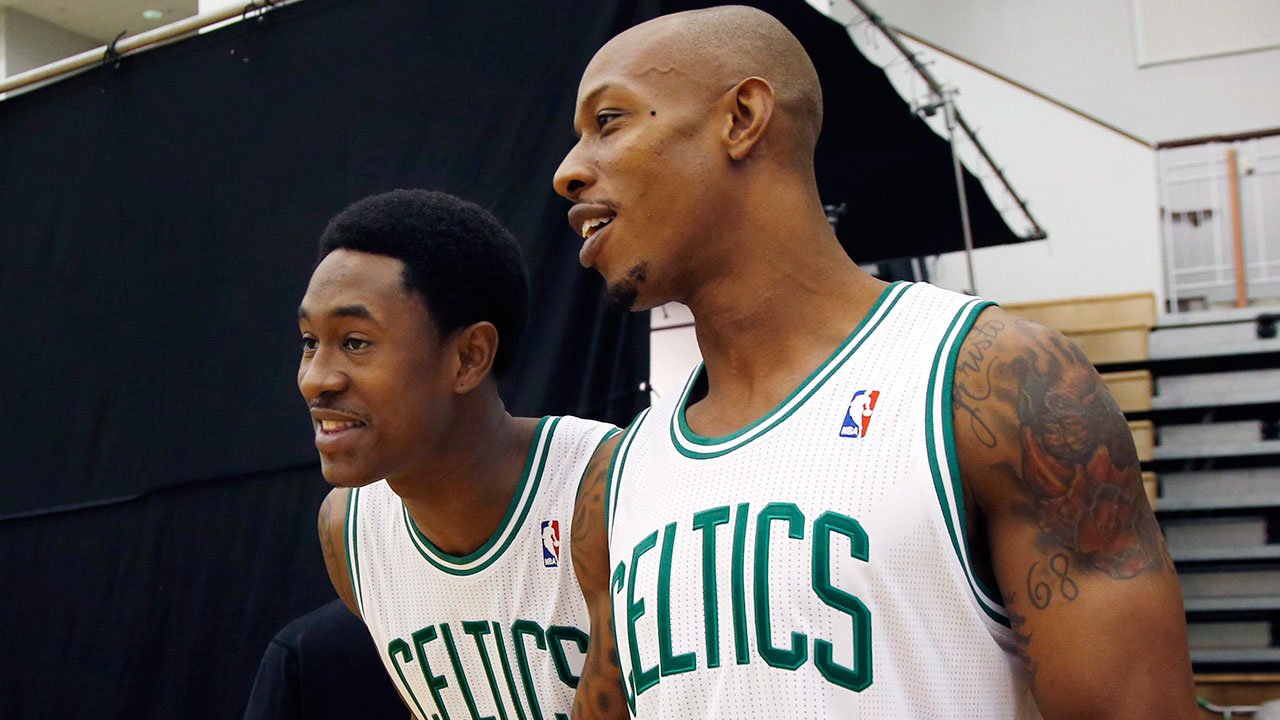 Sixers acquire guard Bogans from Cleveland