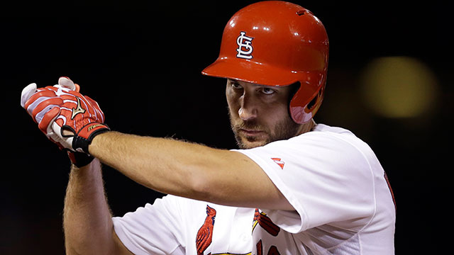 Wainwright gets 16th win, 3 RBIs in Cards win