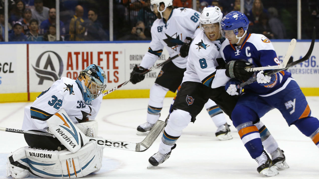 Tavares scores in SO in Islanders win vs Sharks