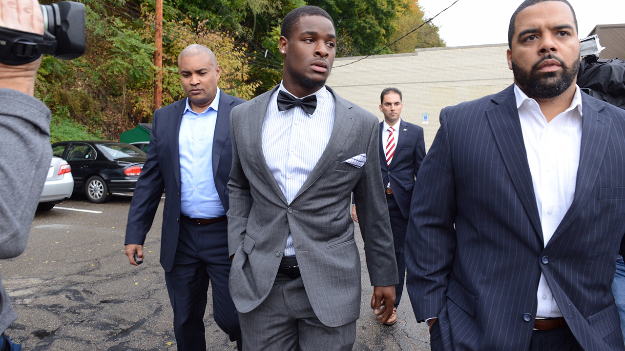 Steelers’ Bell willing to enter first-offenders