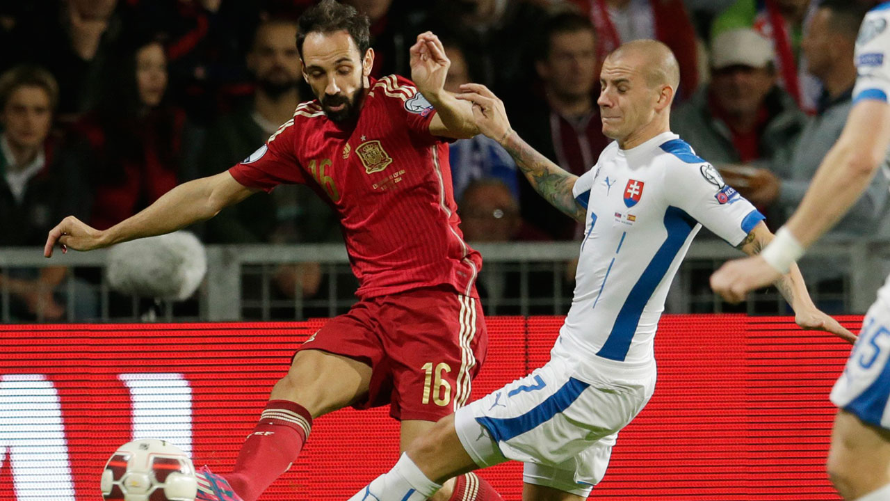 Slovakia upsets Spain in Euro 2016 qualifying