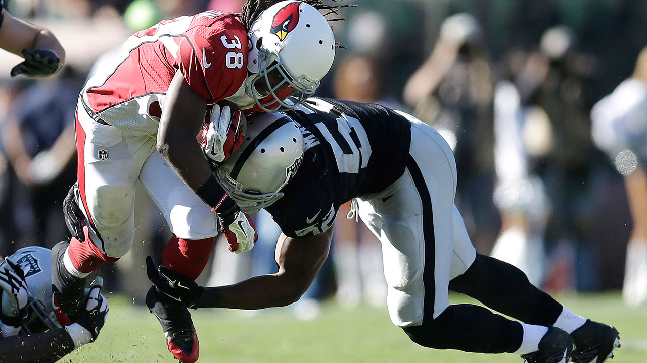 Mack dominating for Raiders despite lack of sacks