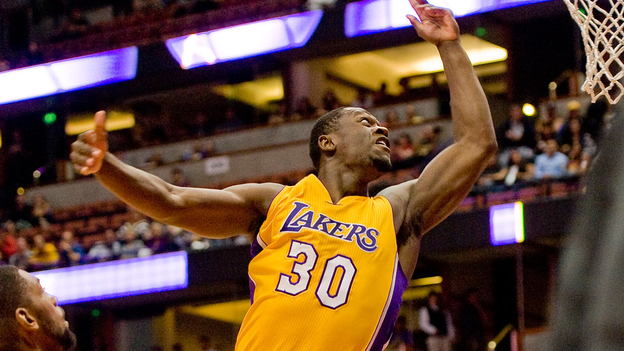 Randle scores 17 to lead Lakers past Blazers