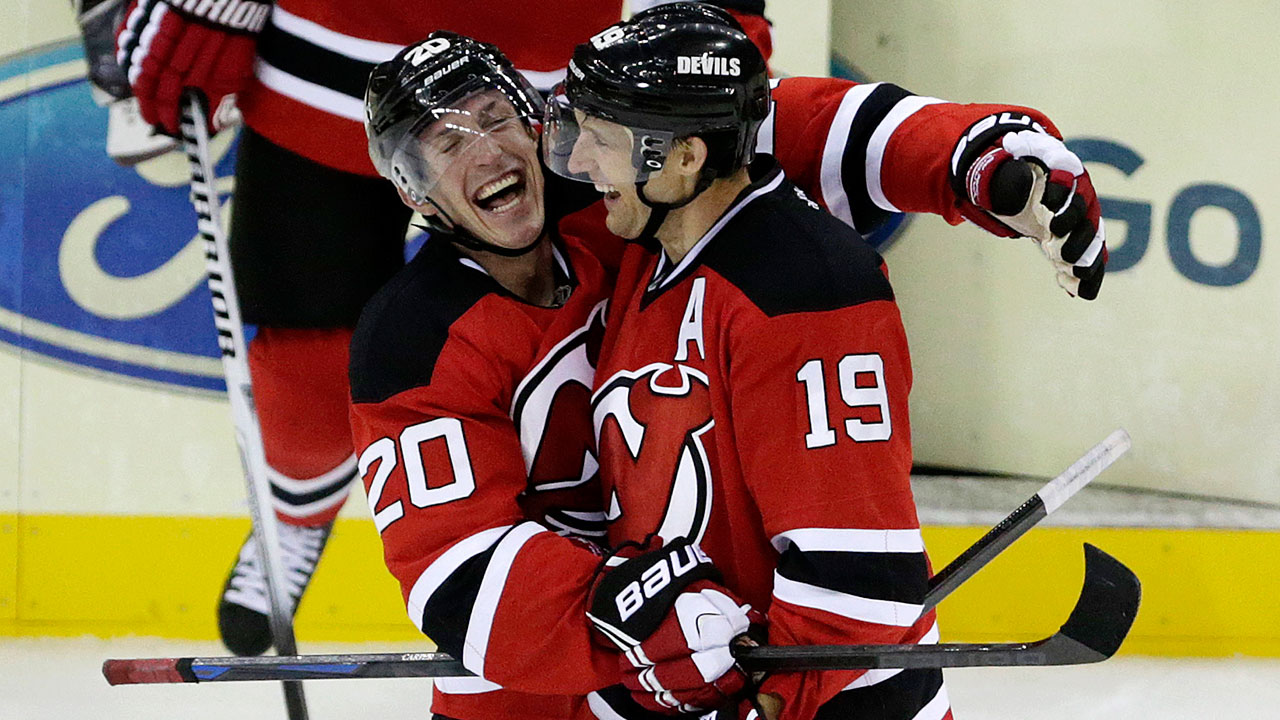 Zajac scores SO winner to lift Devils over Isles