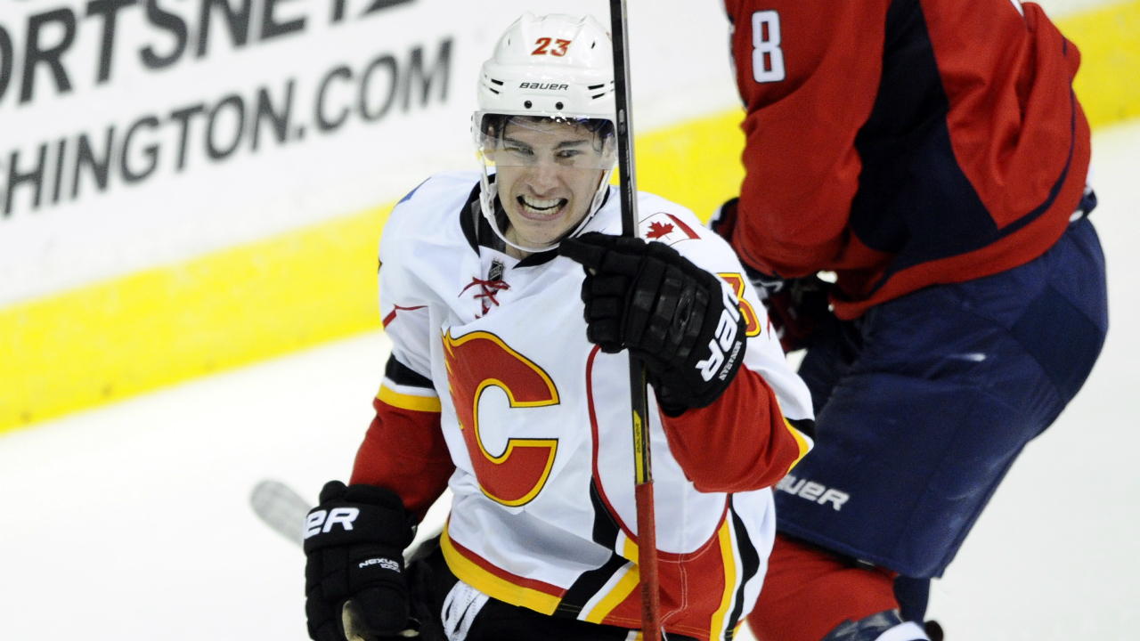 Flames’ Monahan scores OT winner over Capitals