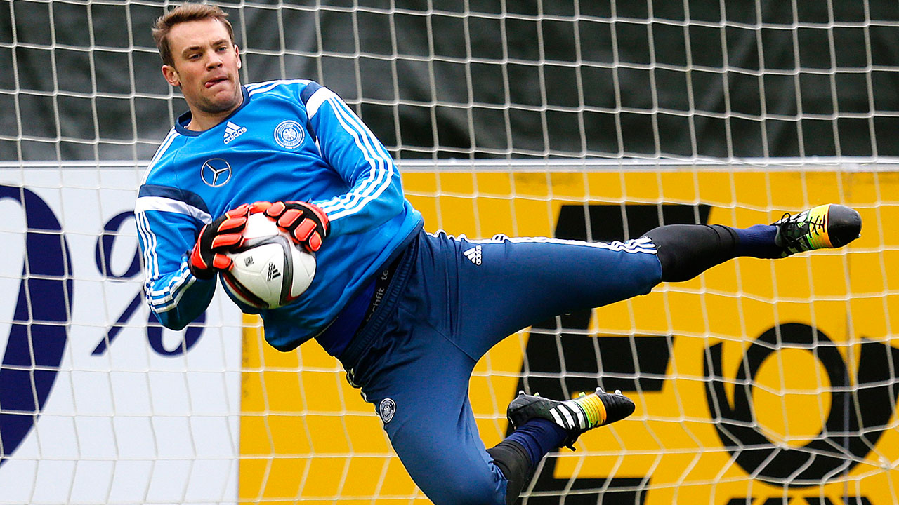 Germany’s Neuer out vs Spain with knee injury