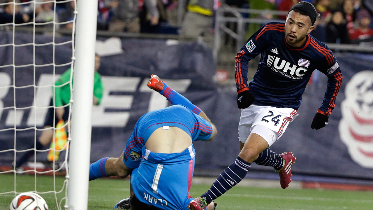 Revs crush Crew, advance to conference final