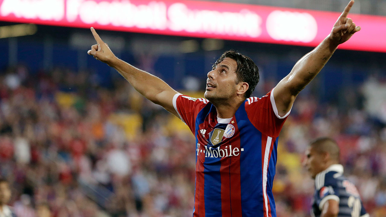 Munich’s Pizarro sidelined by torn thigh muscle