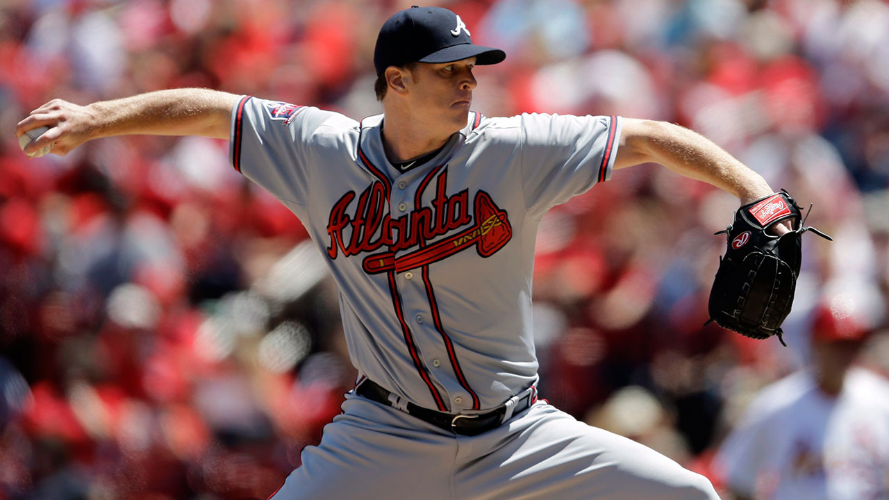 Indians starter Floyd to undergo MRI on elbow