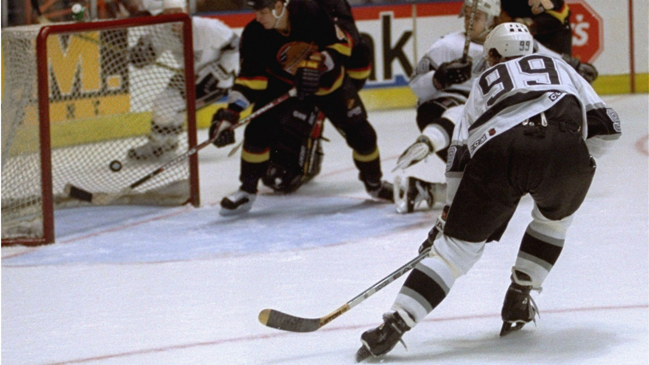 Top 10 seasons by NHLers in their 30s