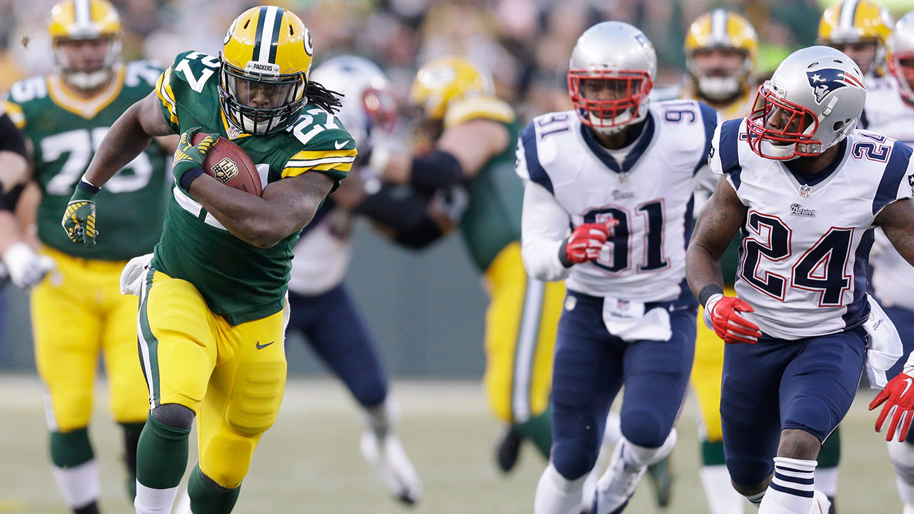 Packers’ Lacy limited in practice with hip bruise