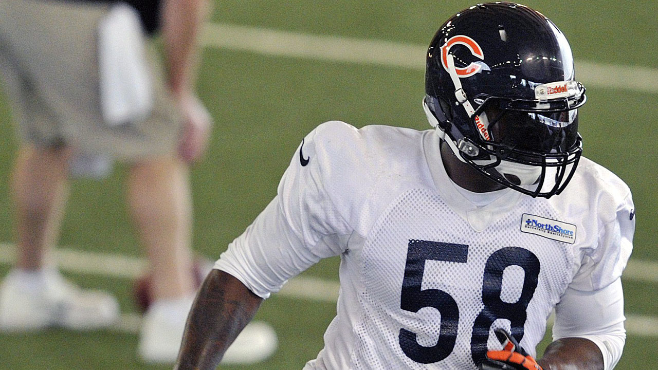 Bears put linebacker Williams on injured reserve