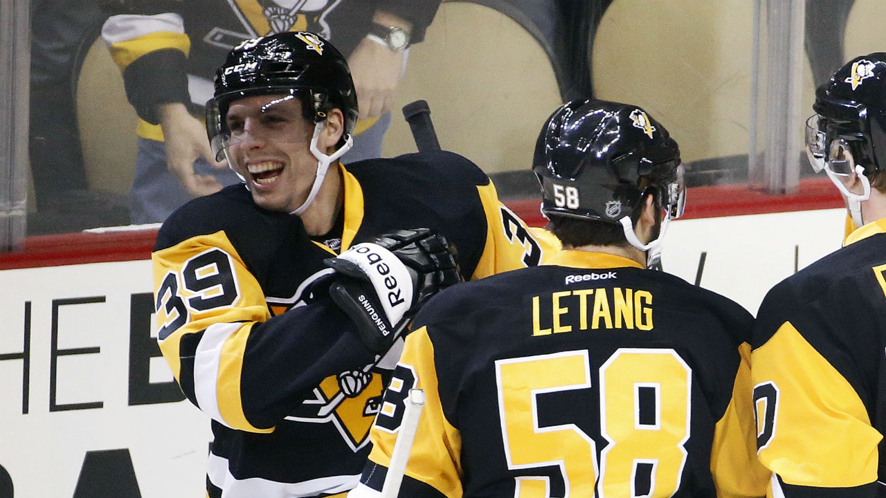 Penguins trade David Perron, Adam Clendening to Ducks for Carl Hagelin