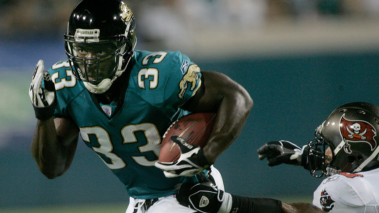 Longtime FB Jones inks 1-day contract with Jaguars