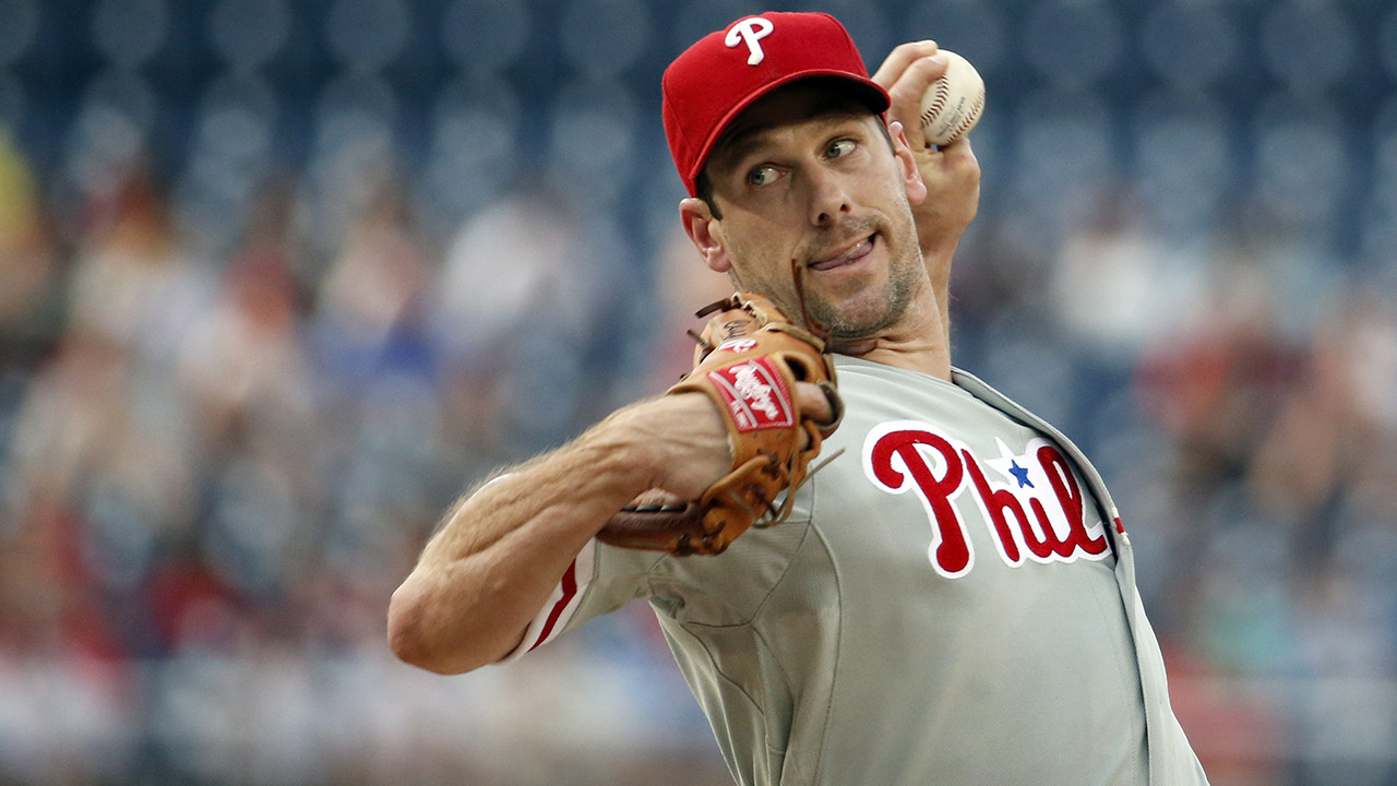 Phillies’ Lee confident elbow issues behind him