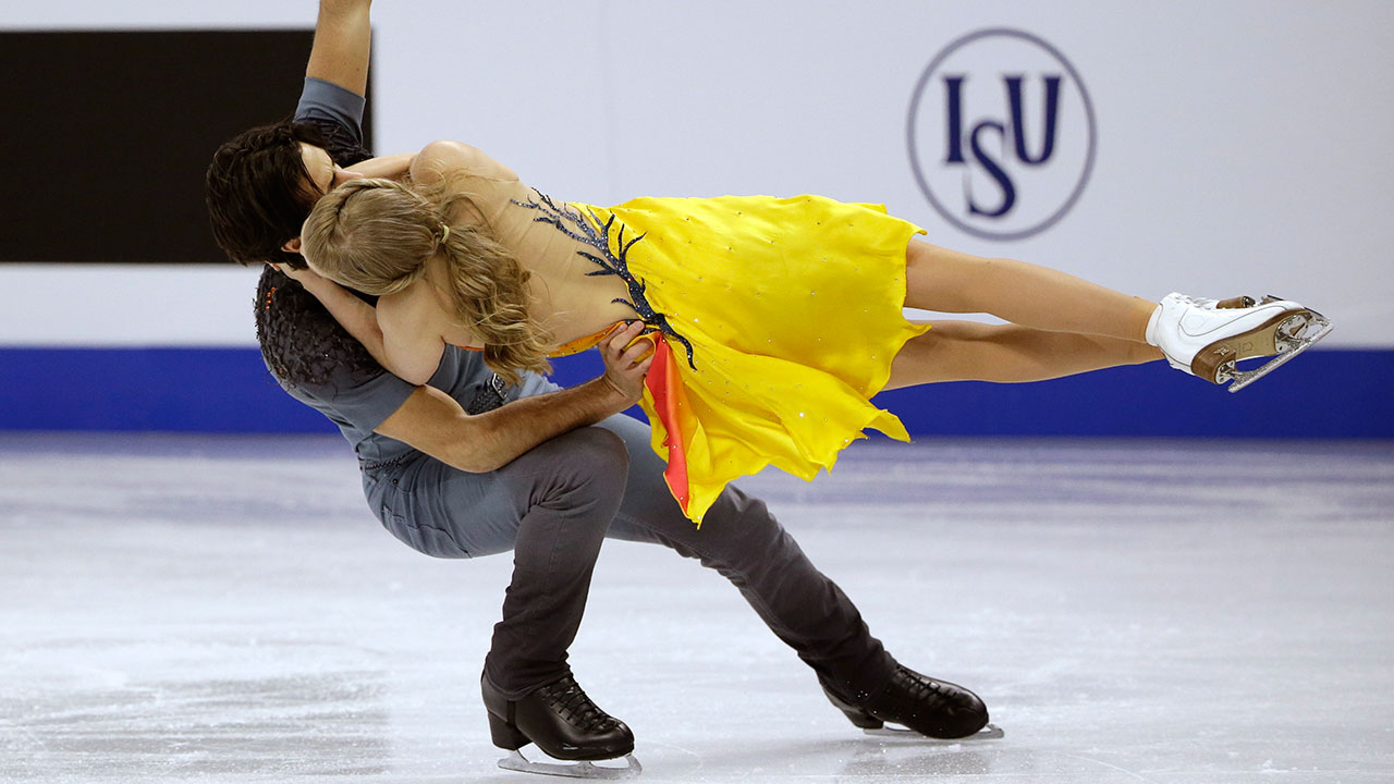 Canada’s Weaver and Poje skate to gold in Seoul