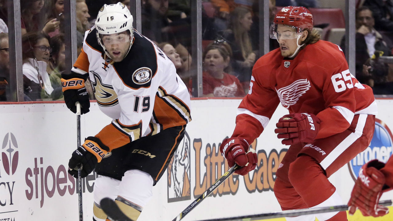 Oilers acquire Patrick Maroon from Ducks for prospect, pick