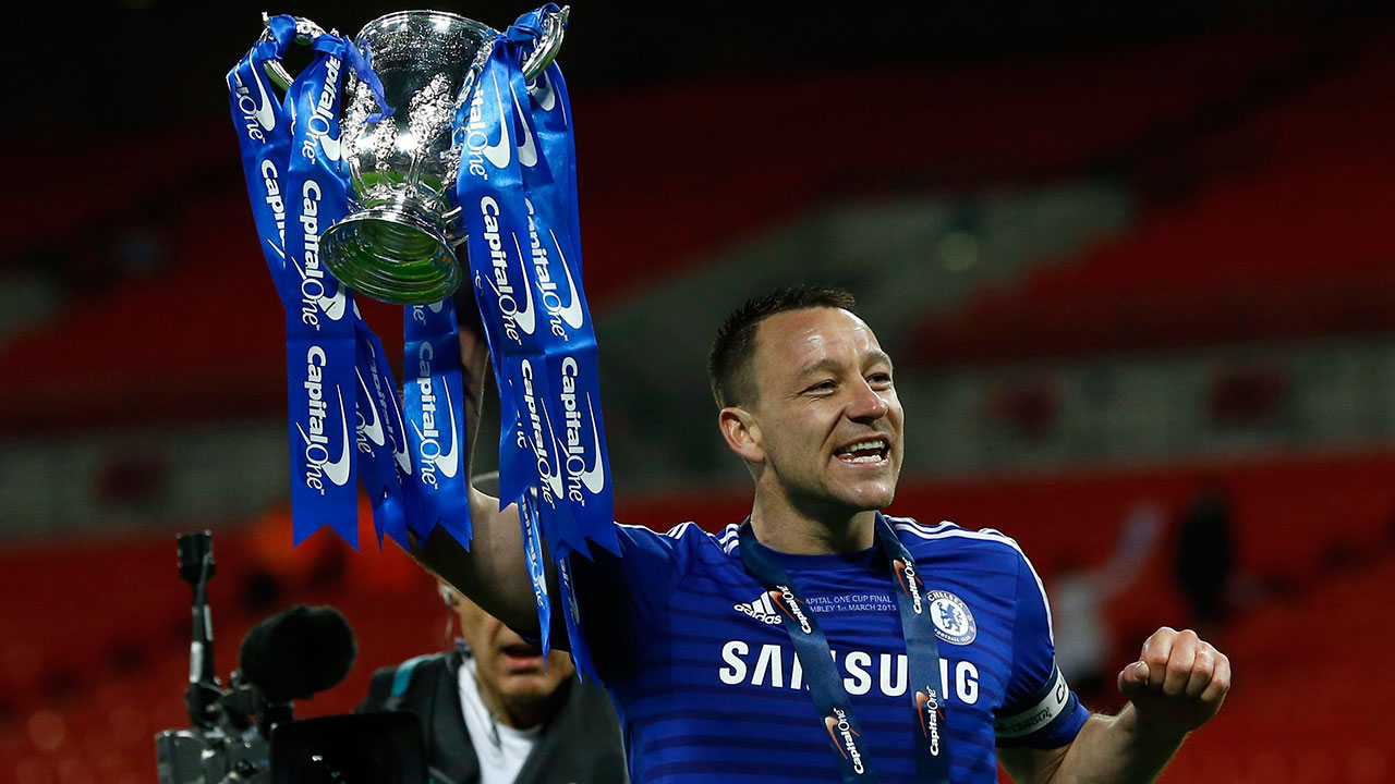 Chelsea captain Terry signs contract extension