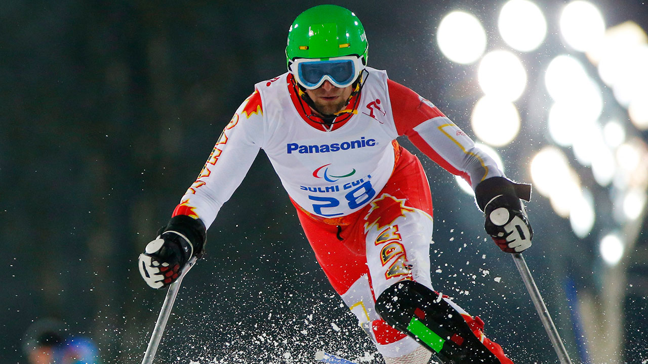 Canadian Hallat wins bronze in standing slalom