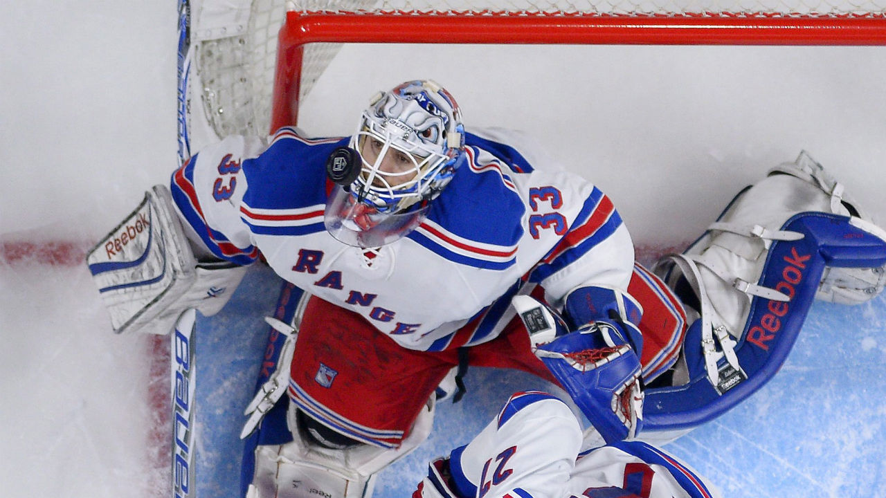 Talbot gets glow-in-the-dark Ghostbusters mask