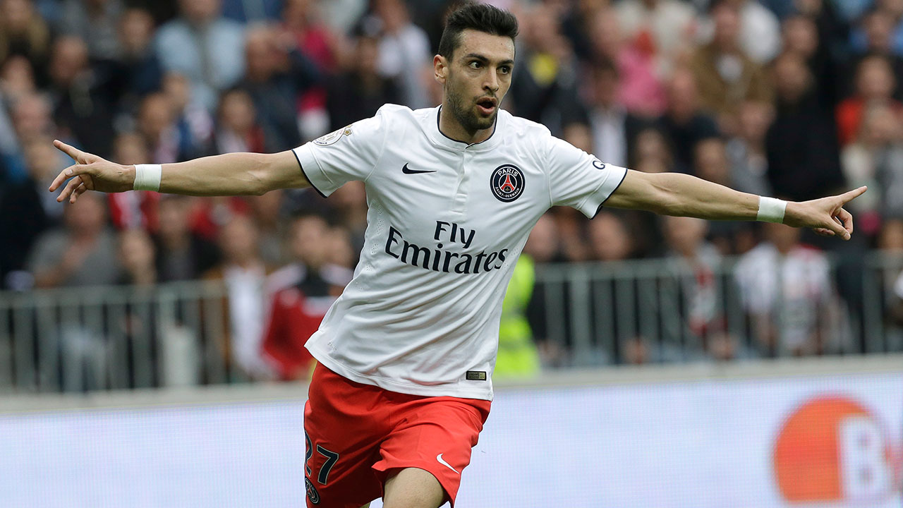 Pastore helps PSG move to top of Ligue 1 table