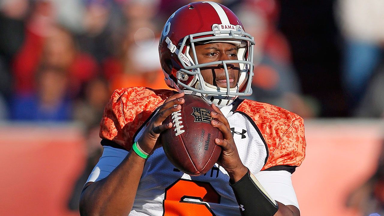 Ex-Alabama quarterback Sims signs with Riders