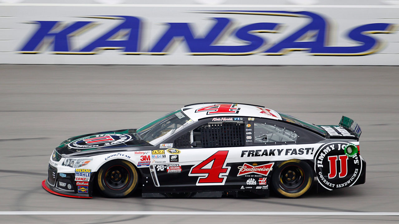 Harvick takes aim at second NASCAR title