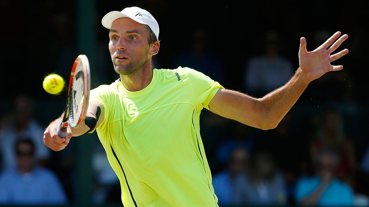 Top-seed Karlovic reaches Claro Open quarterfinals