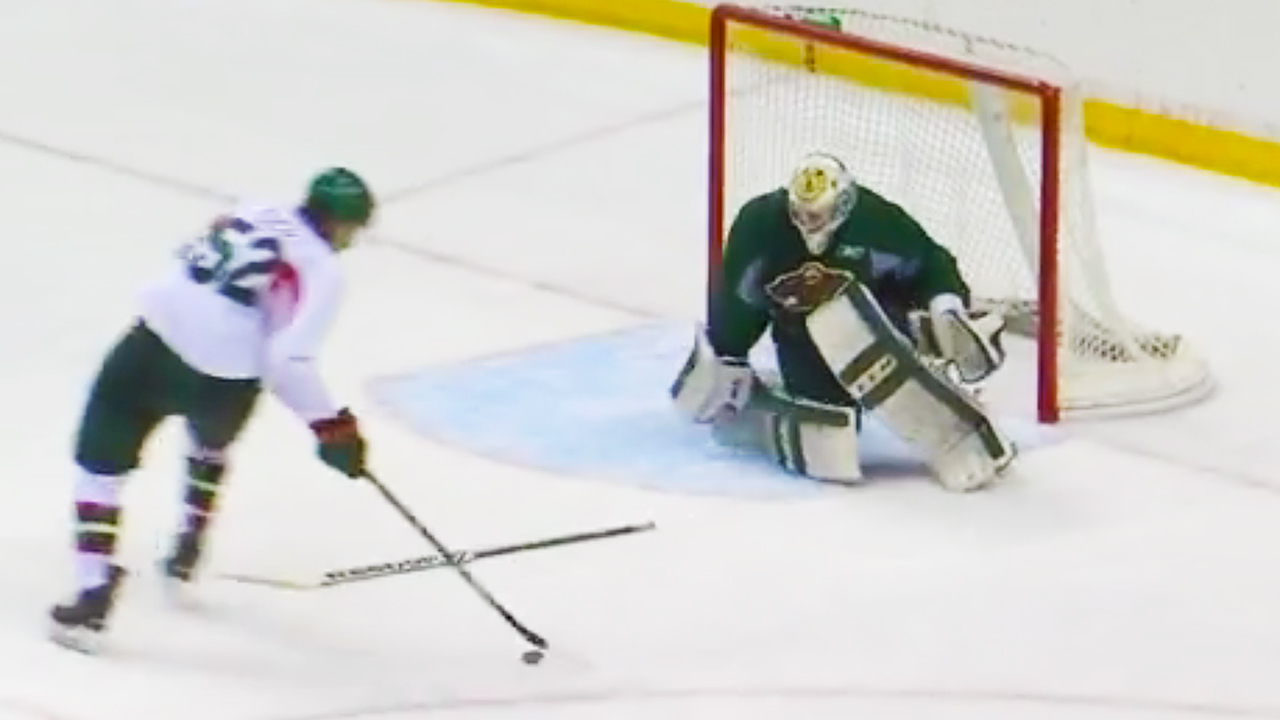 Gotta See It: Alex Tuch’s struttin’ celebration