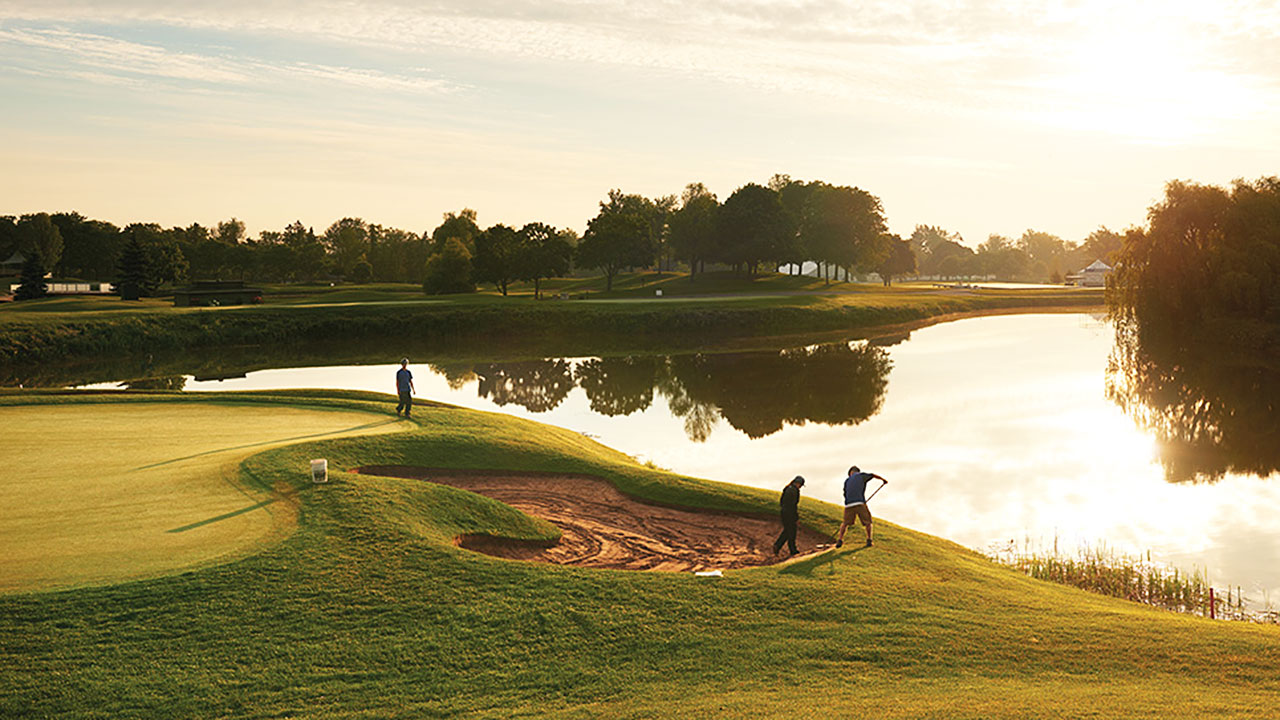 Blades of Glory: A gallery of Glen Abbey GC