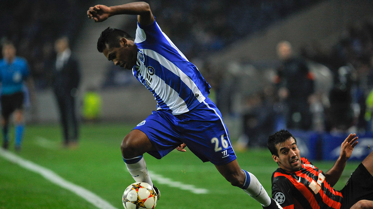 Juventus signs Brazil’s Alex Sandro from Porto