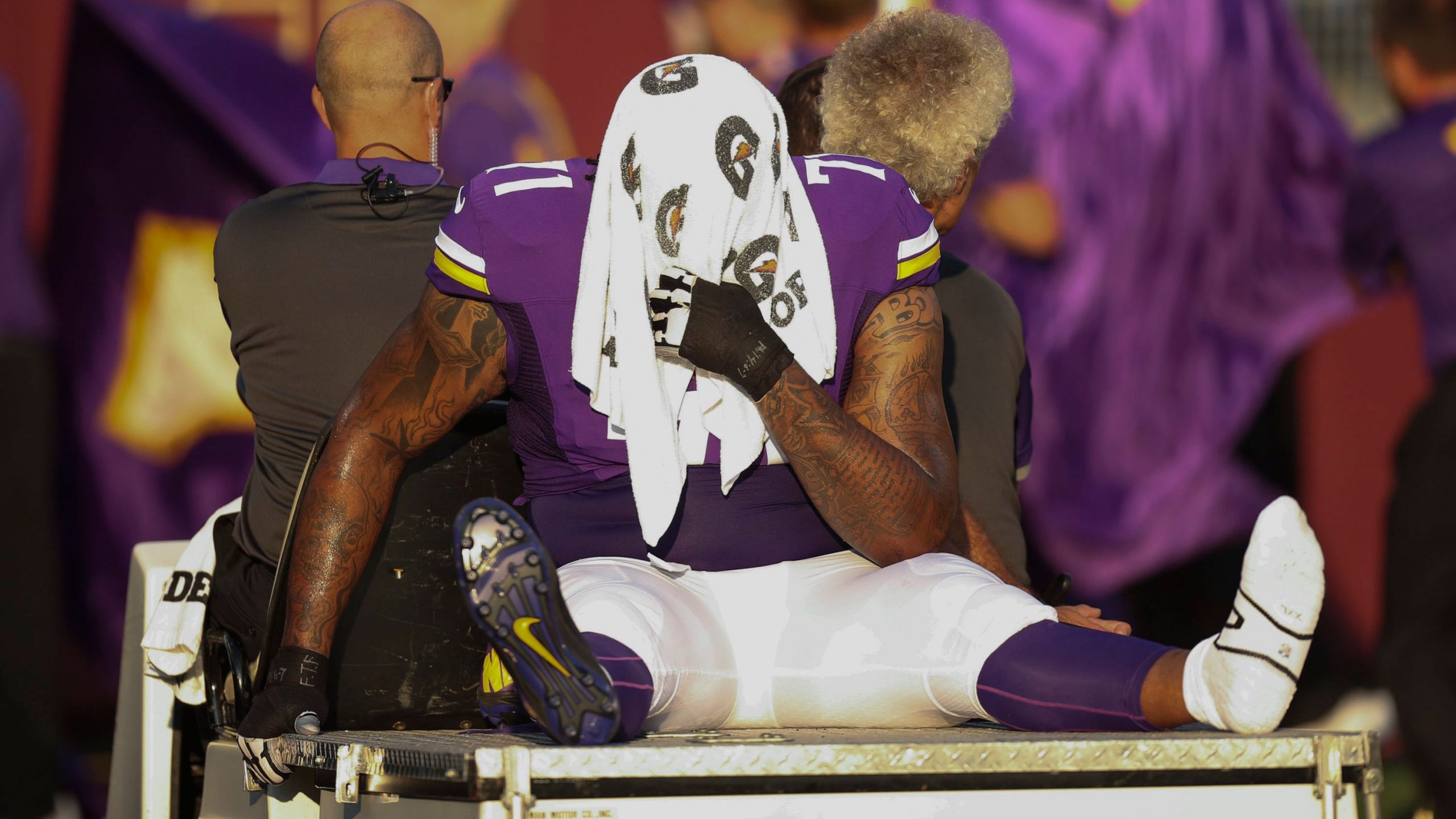 Vikings place OT Loadholt on season-ending IR