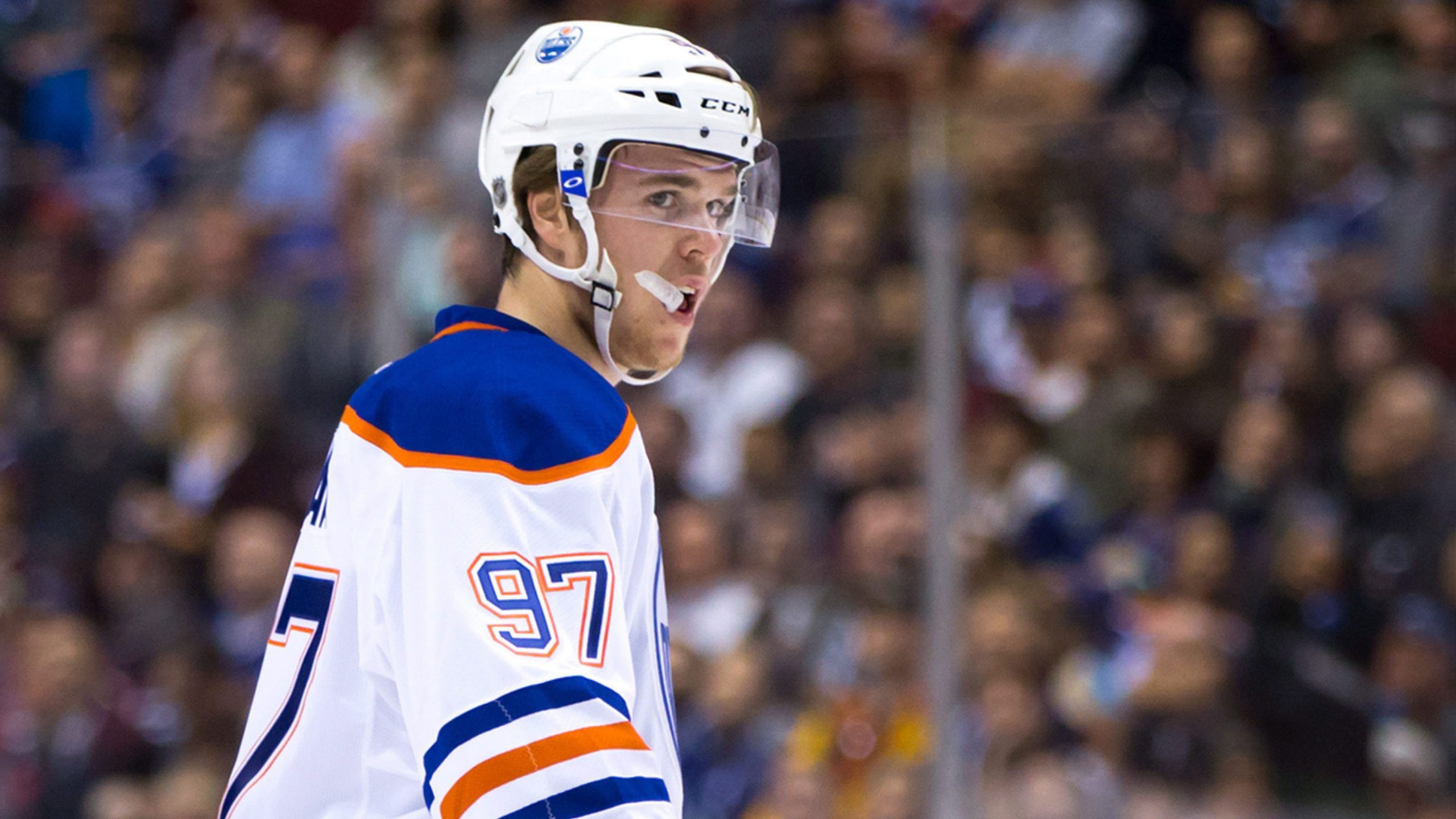 Twitter reaction: Connor McDavid crashes, out long-term